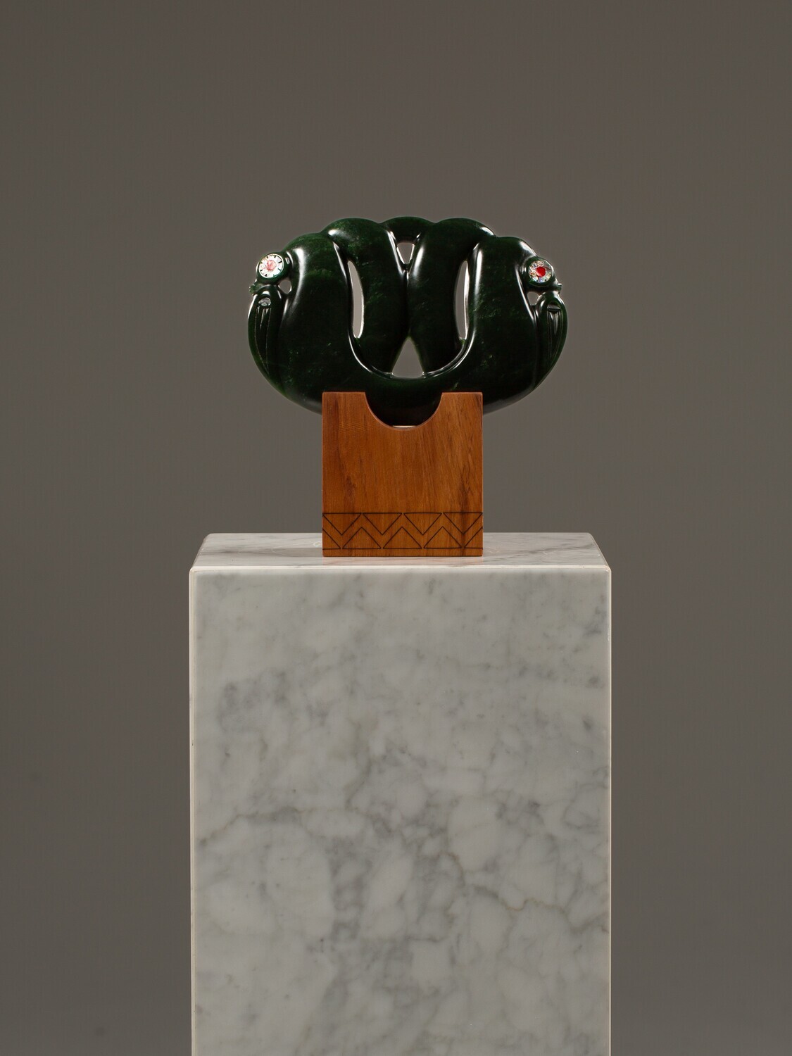 Moko Pounamu Peka Peka NZ Genuine Kawakawa Greenstone - Kakatu