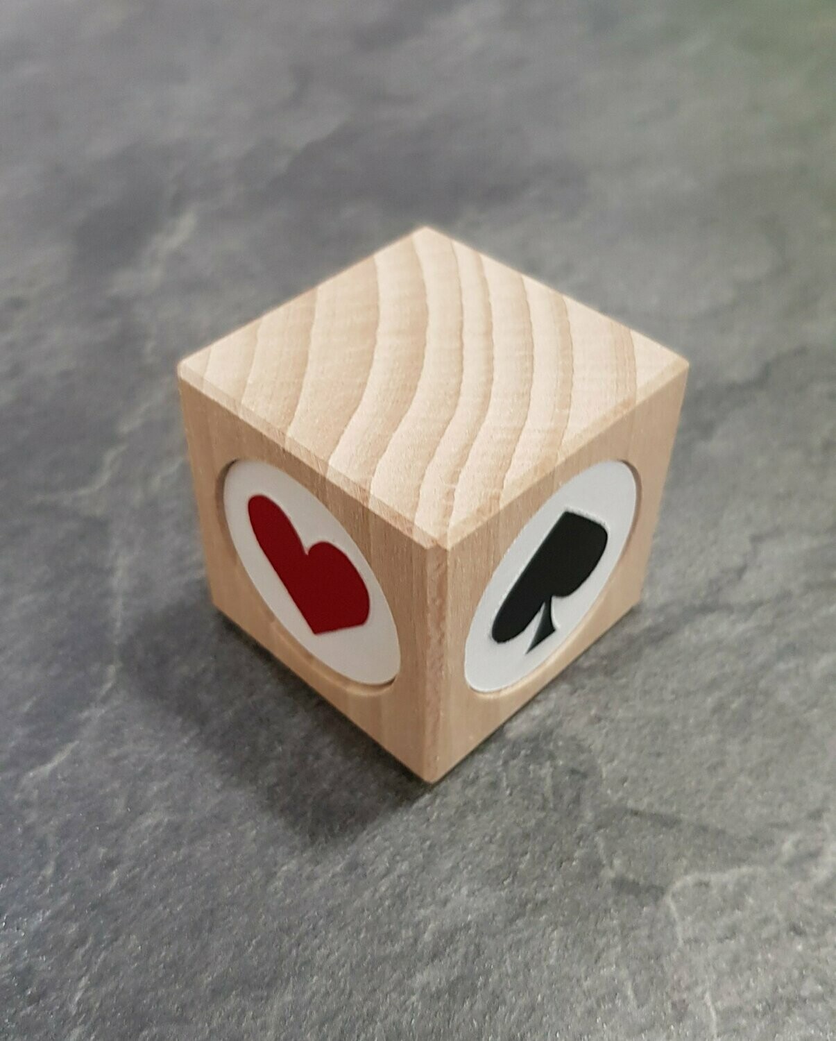 Dé de coinche en bois belotte