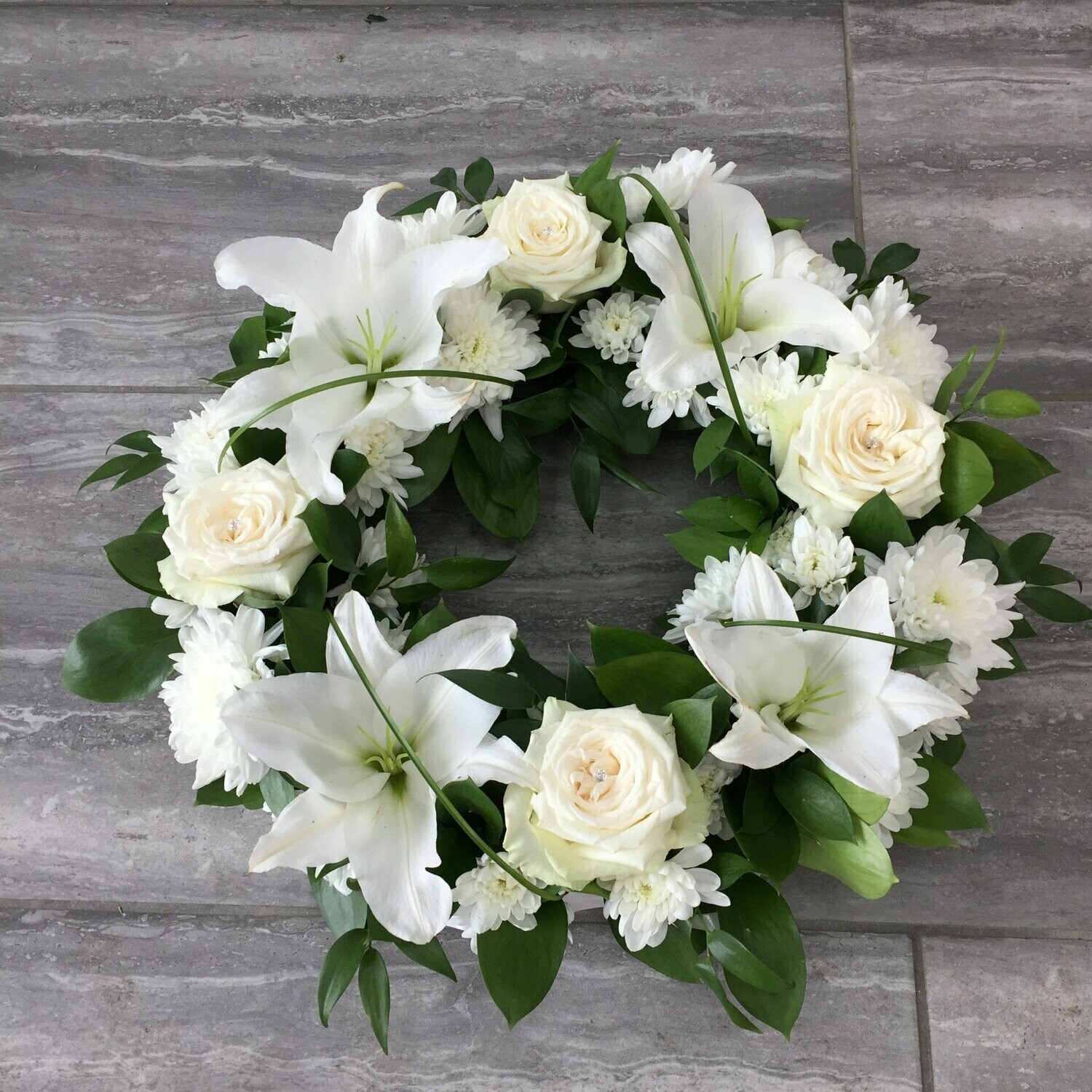 14" Classic Wreath