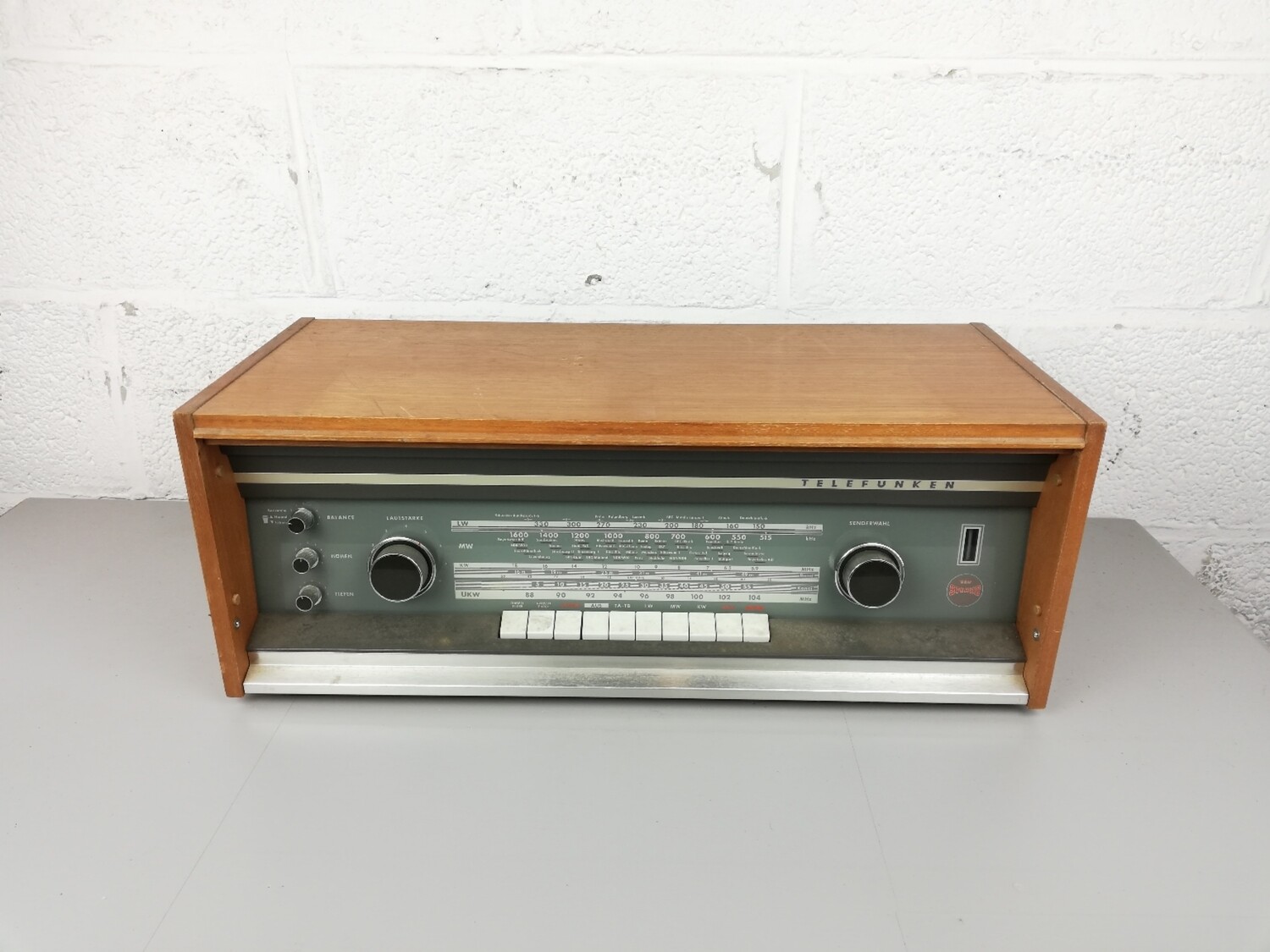 Telefunken Opus Studio 2650 radio