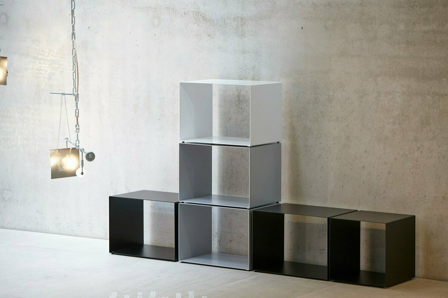 Tisch/Regal "Cubus"