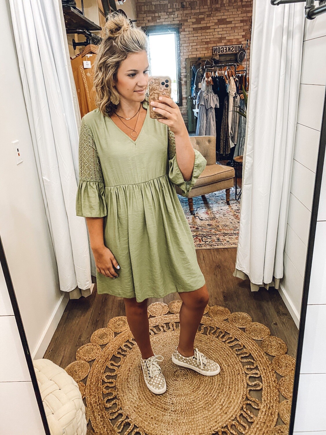 Light Green Casual Flare Dress with Lace Detail