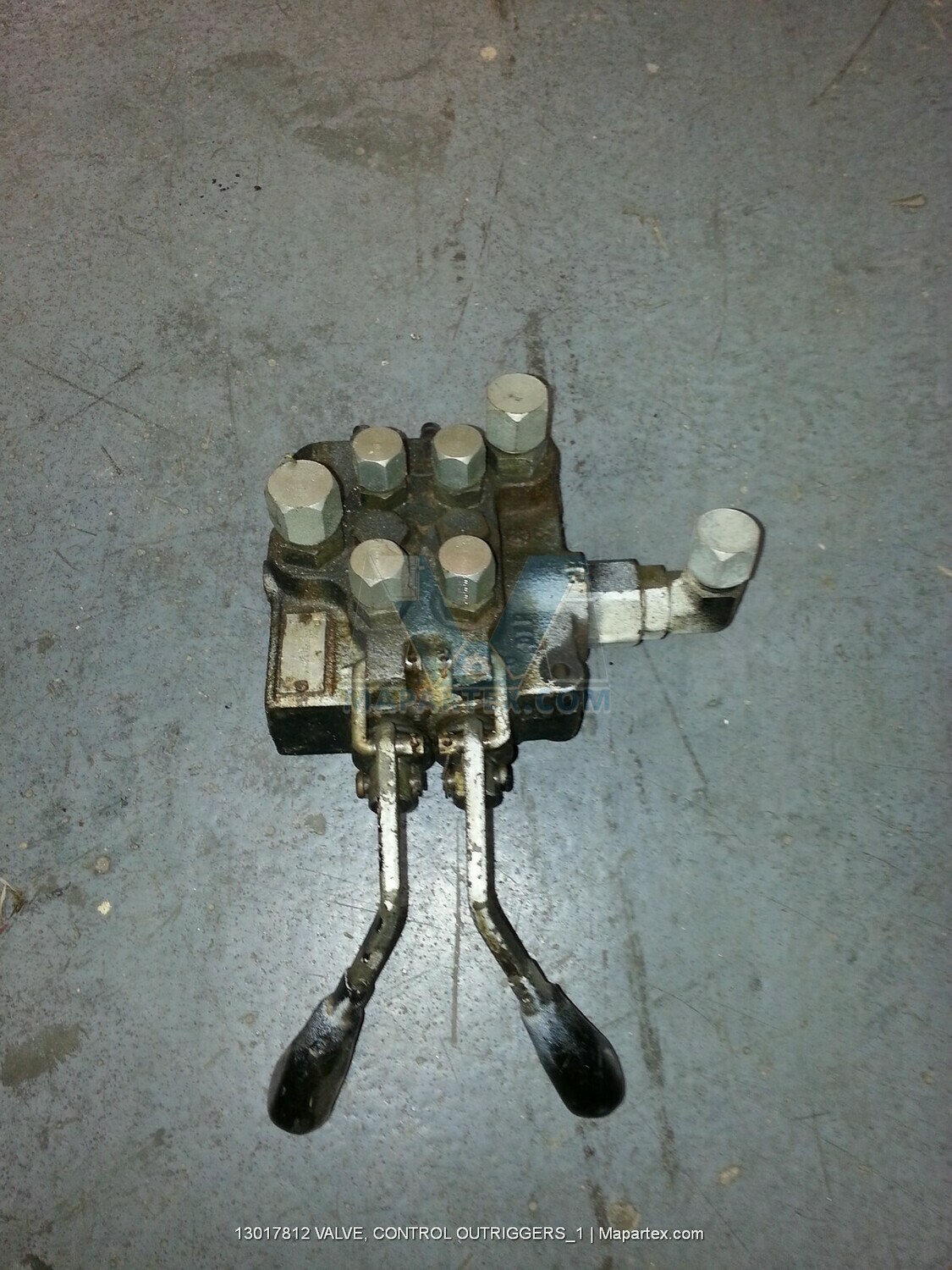 VALVE, CONTROL OUTRIGGERS