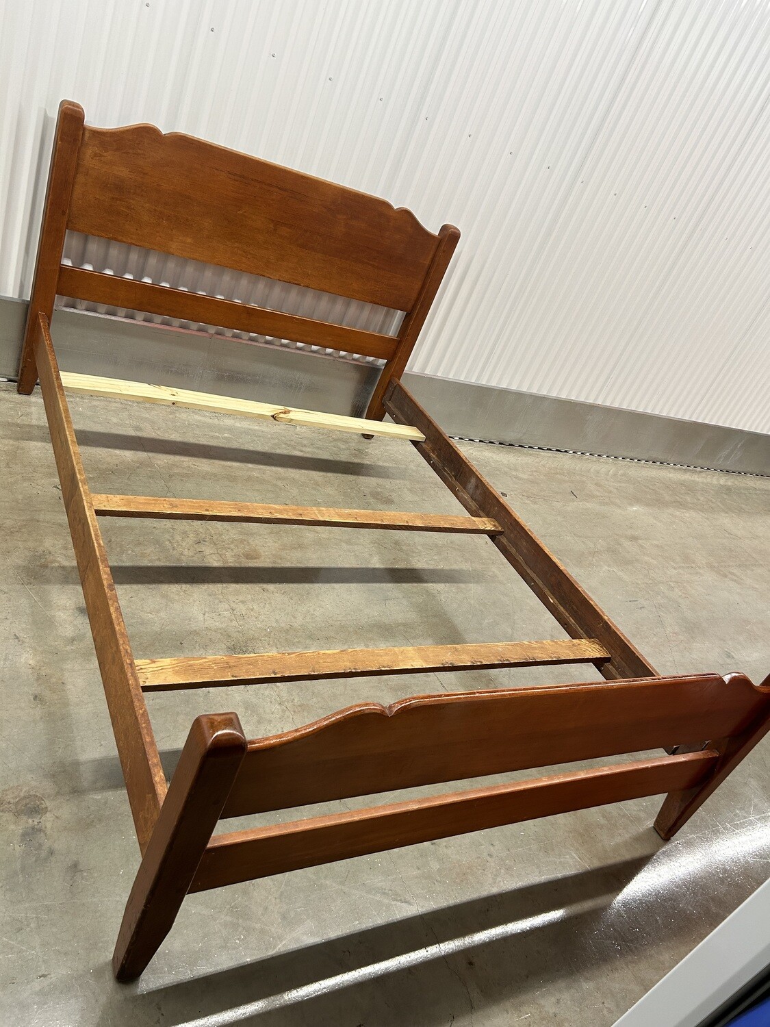 Vintage Full size Maple Bed Frame #2322