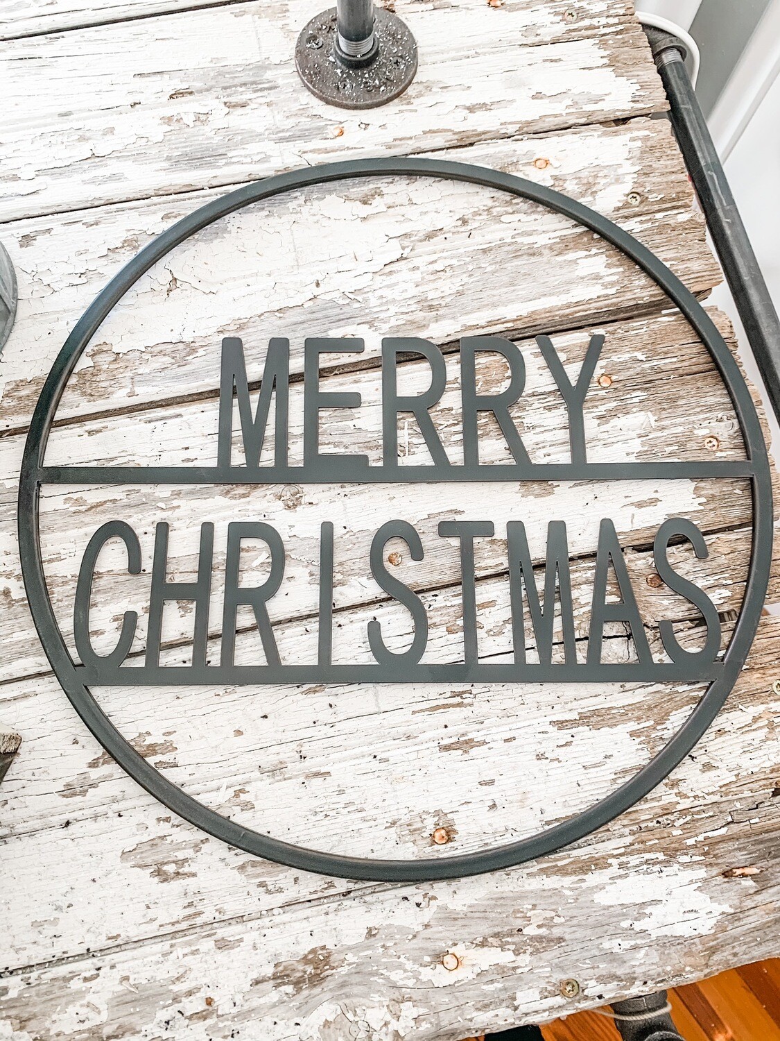 Round Metal Merry Christmas Sign