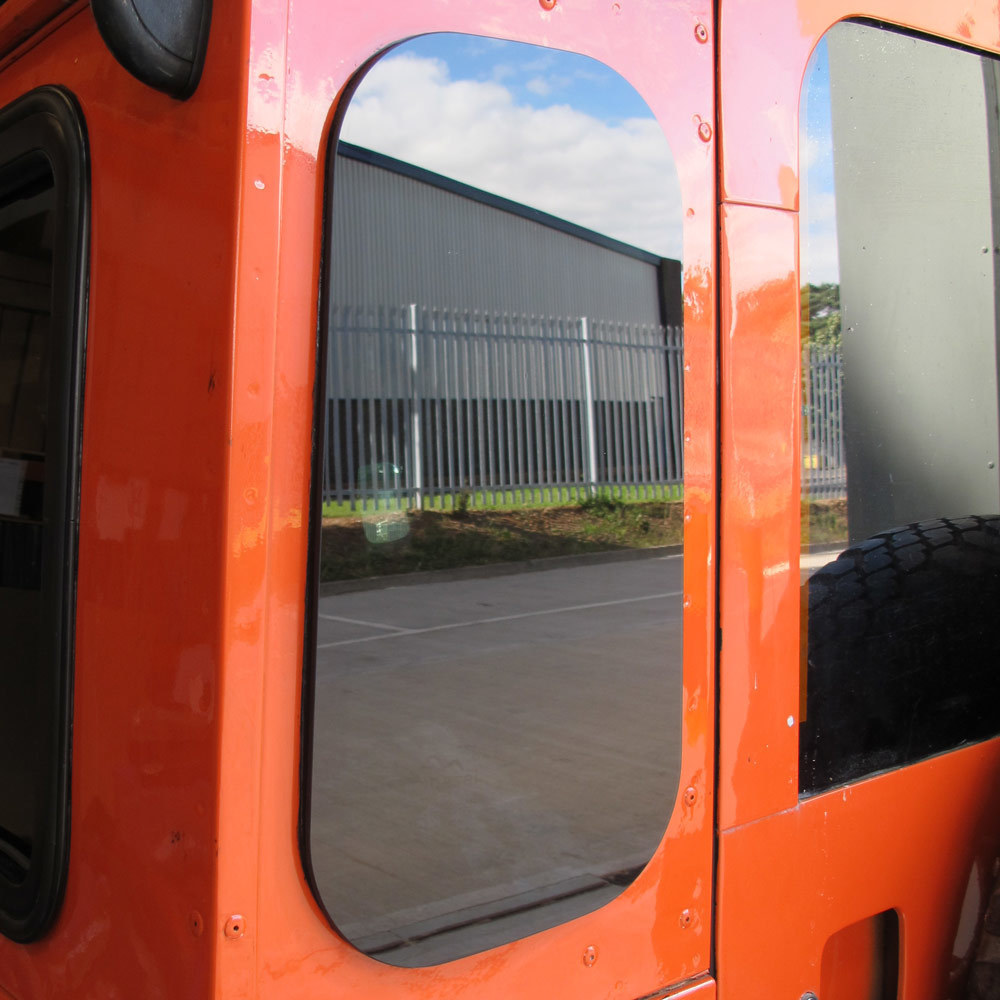 Masai Zeppelin Dark-tinted Bonded Quarter Glass Windows for Land Rover ...
