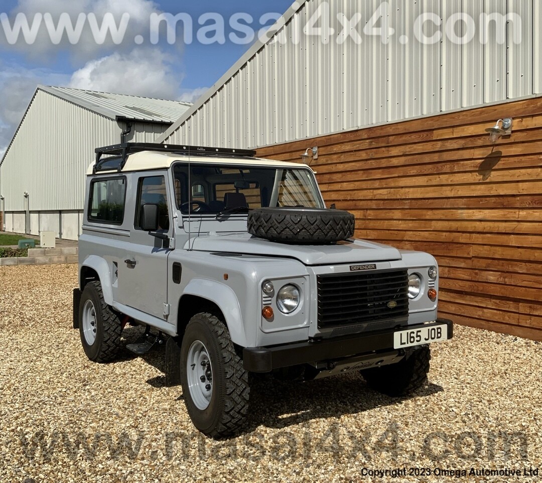 Defender 90 300Tdi 1993 – Light Grey – Sun Roof / Shooting Hatch / Wide ...