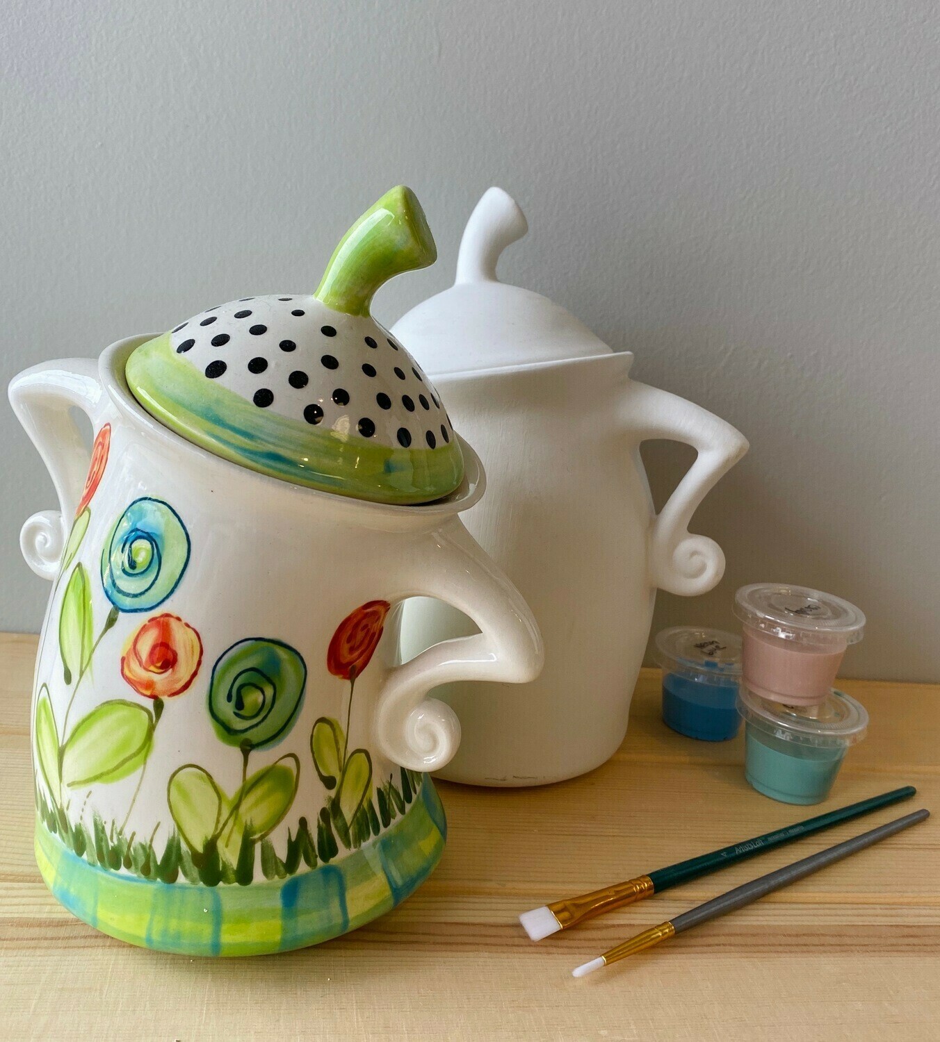 Dancing Container Jar