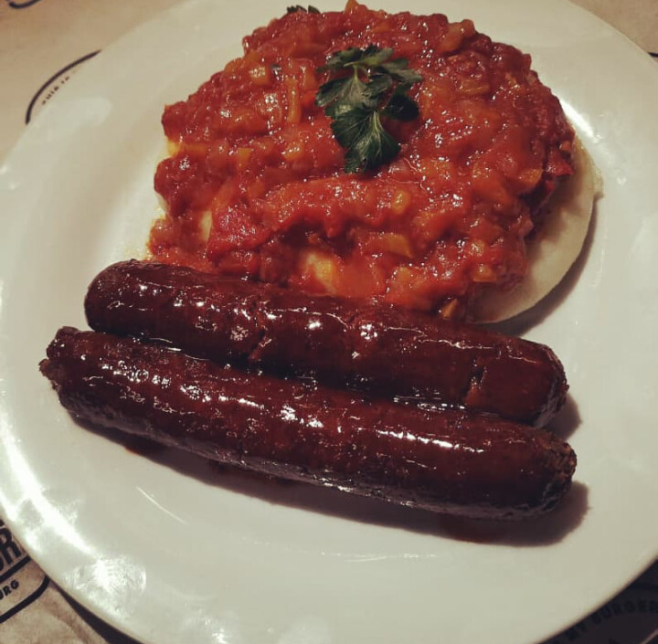 Boerewors (2 Piece), Pap & Gravy ( Vegetarian)
