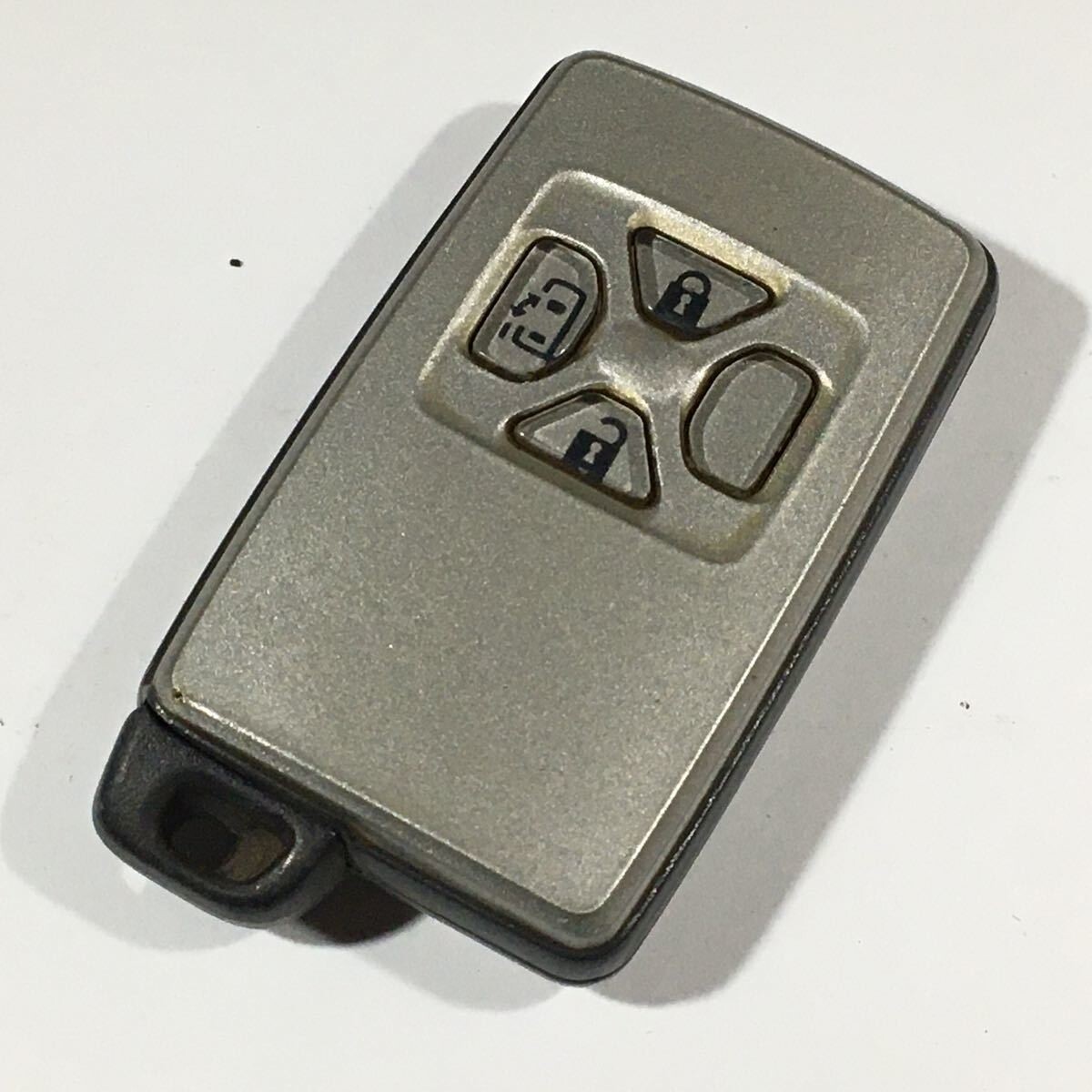 Toyota Noah Voxy Used Genuine Smart Key