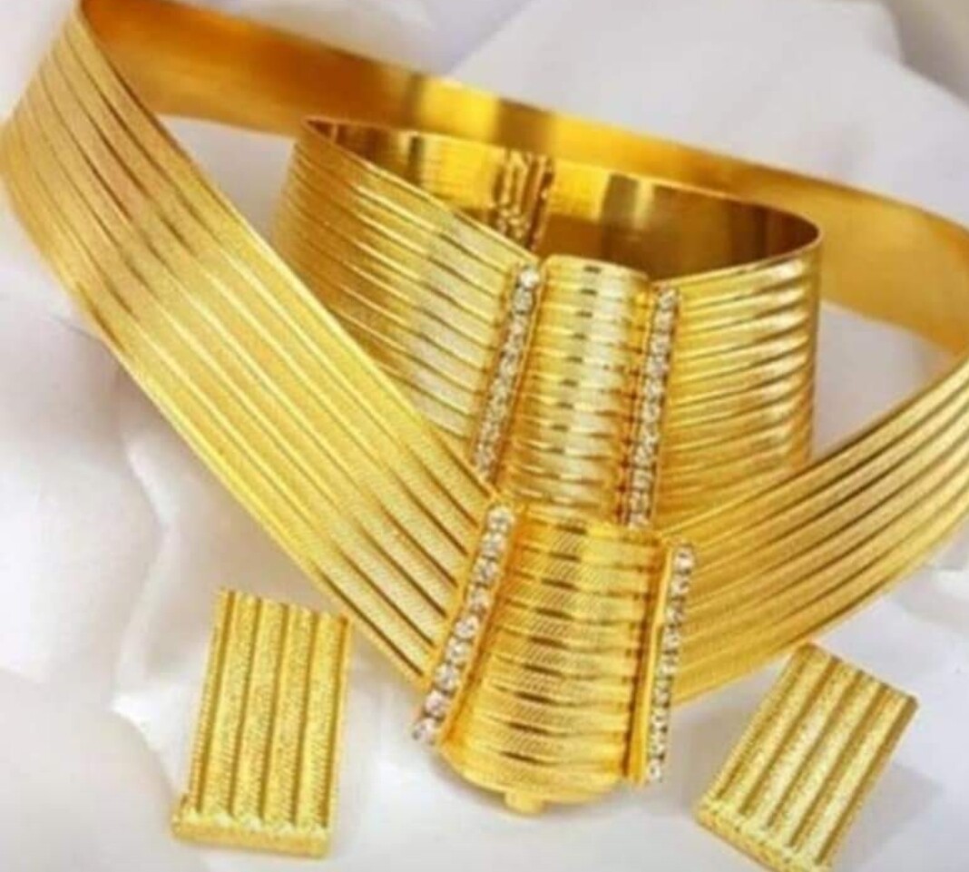 Trabzon Gold Set in 18K Vergoldet.Das Set ist bestehend aus 3 Teilen: