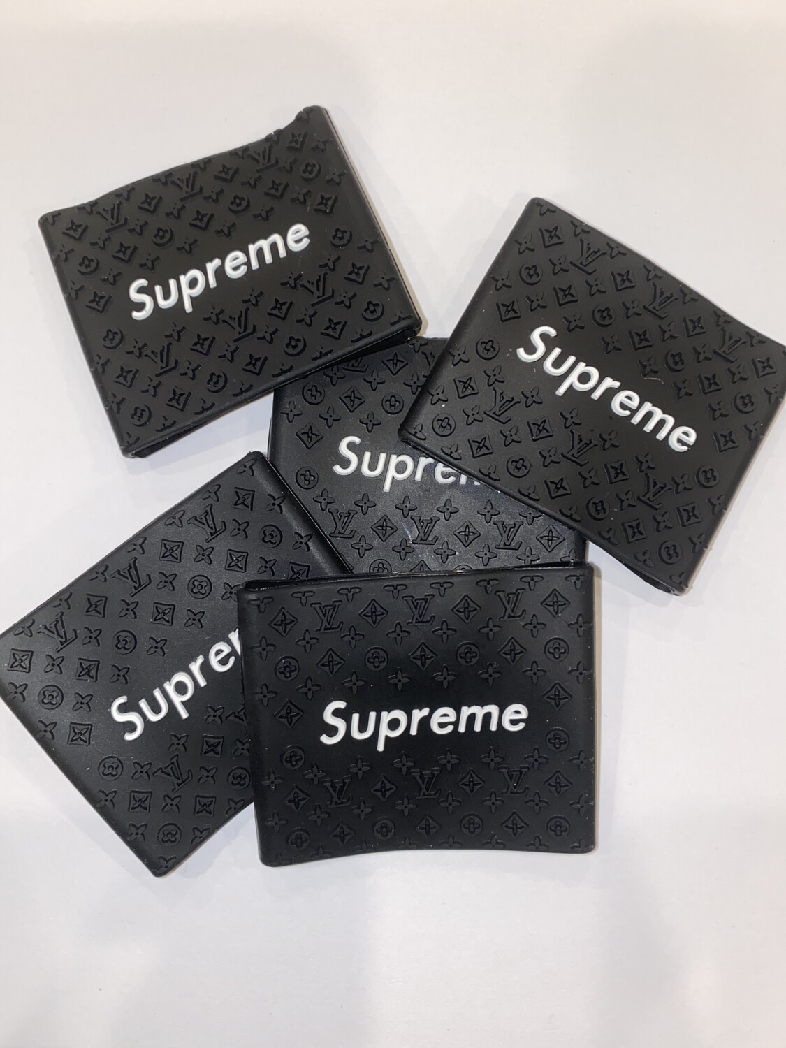 Supreme Clipper Grip black and white