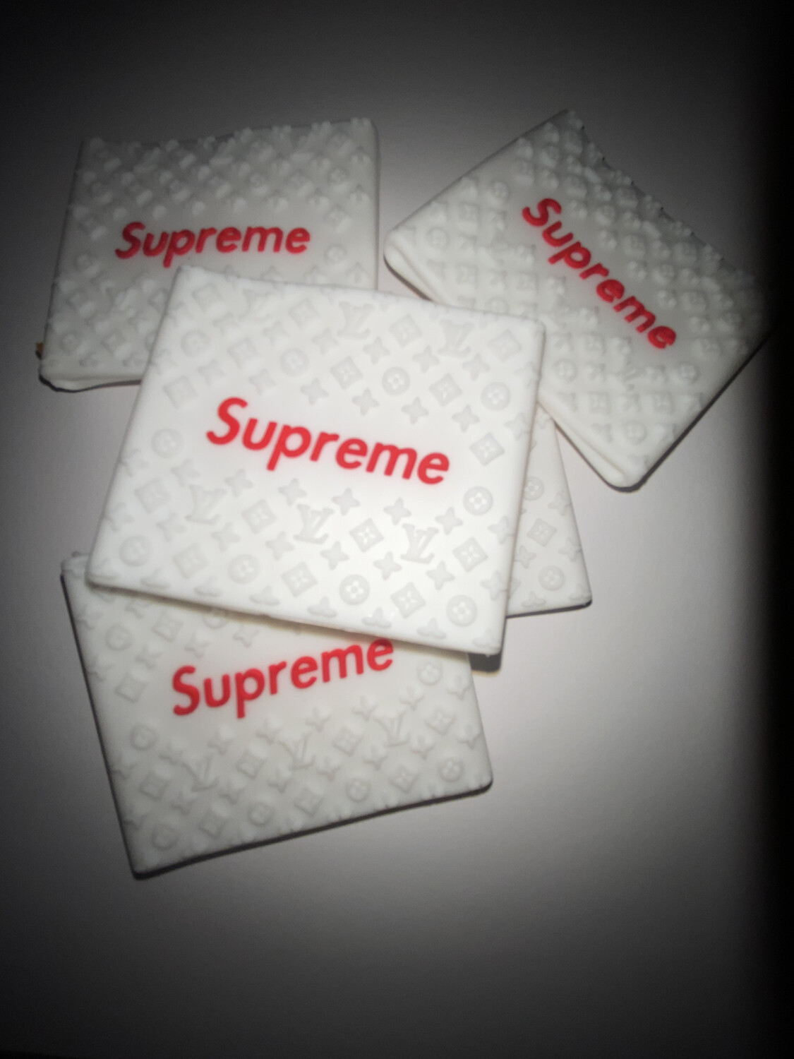 Supreme Clipper Grip White and Red