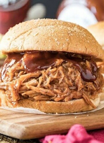Pulled Pork Precooked 1kg pack frozen
