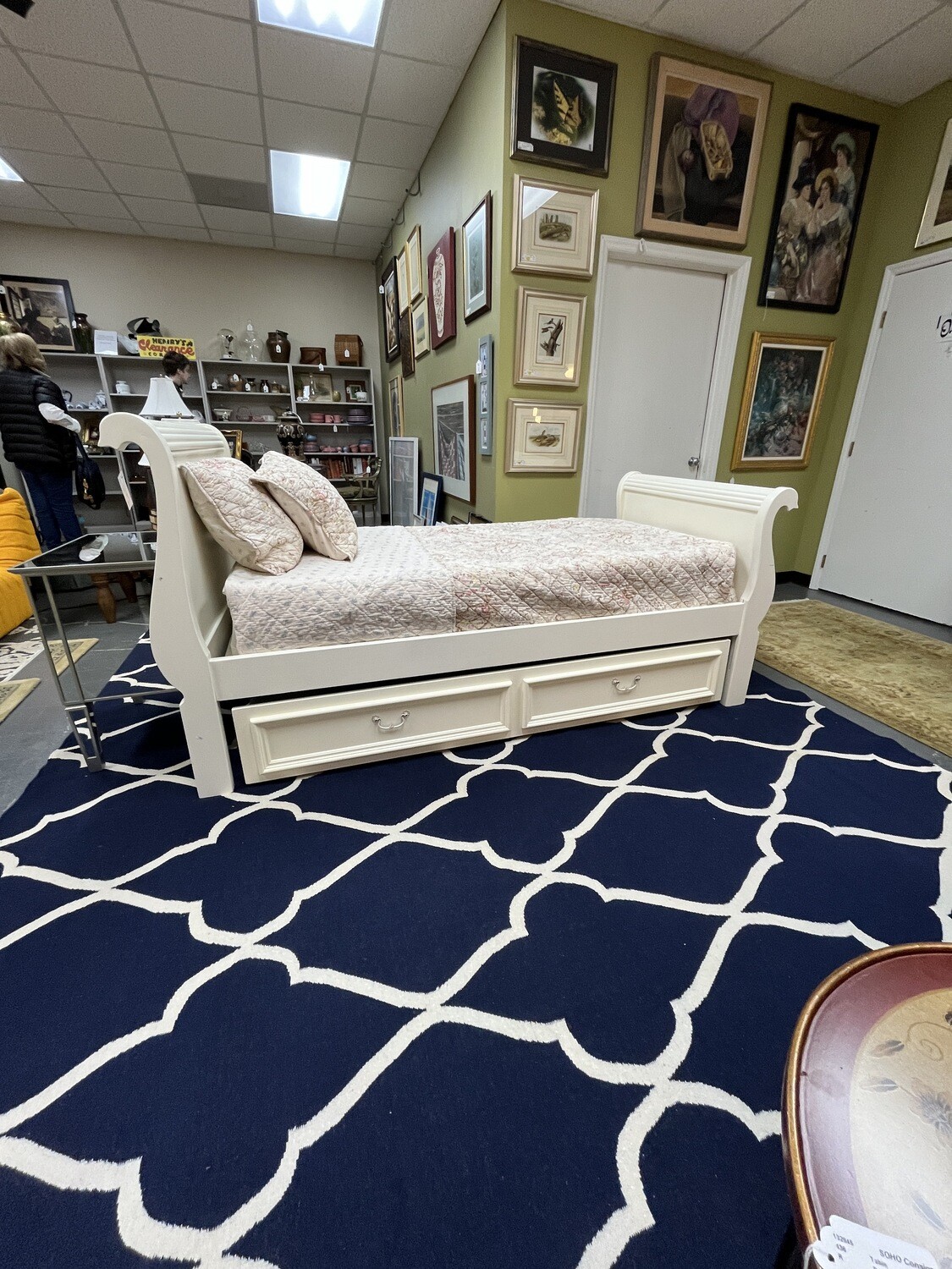 Thomasville Twin Trundle Bed