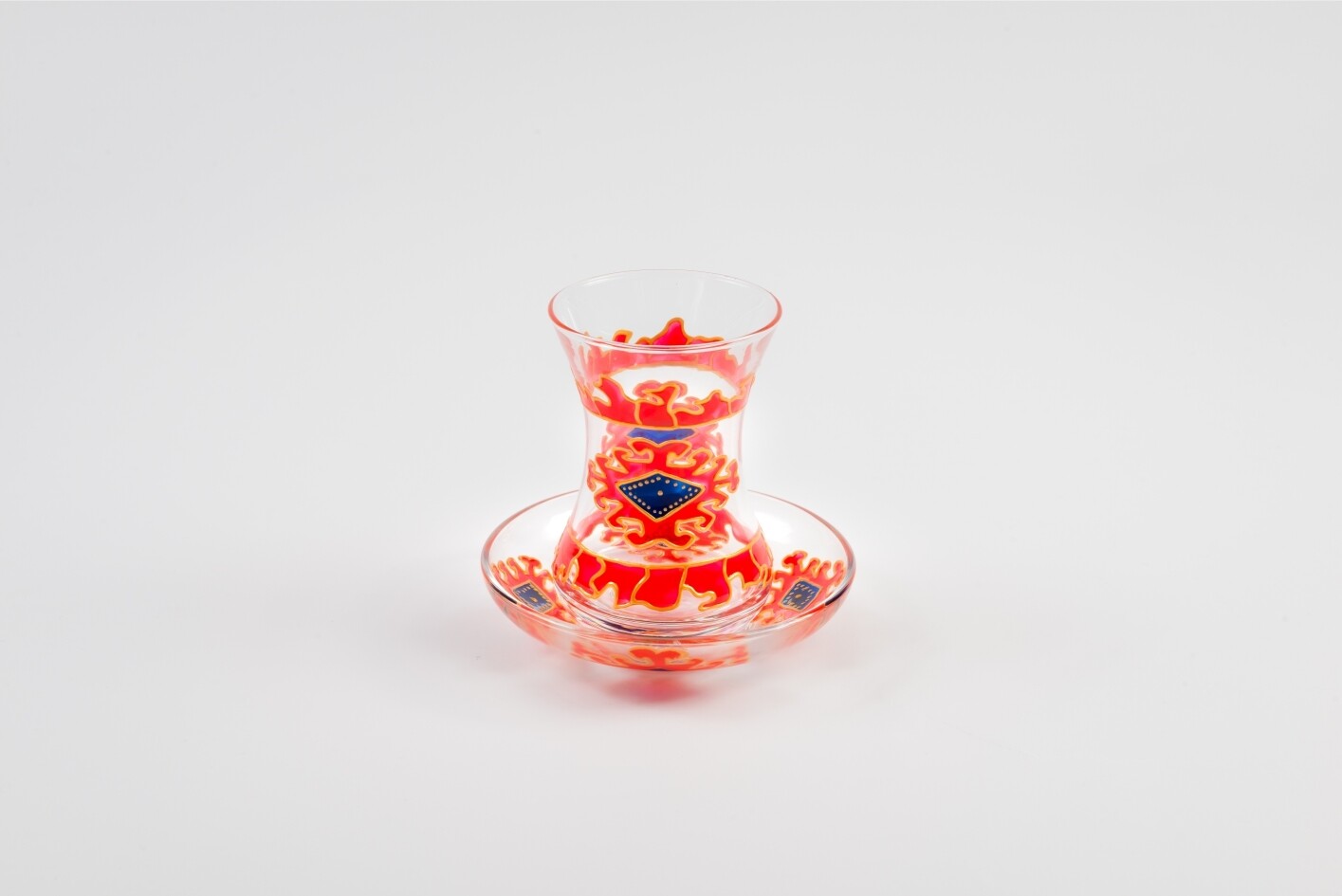 Hand Decorated Armudu Glass with Carpet Motives