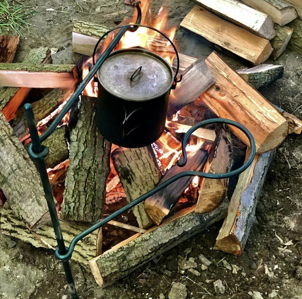 Large 2 Arm Pan Fire Anchor, Swing arm, open fire cooking equipment