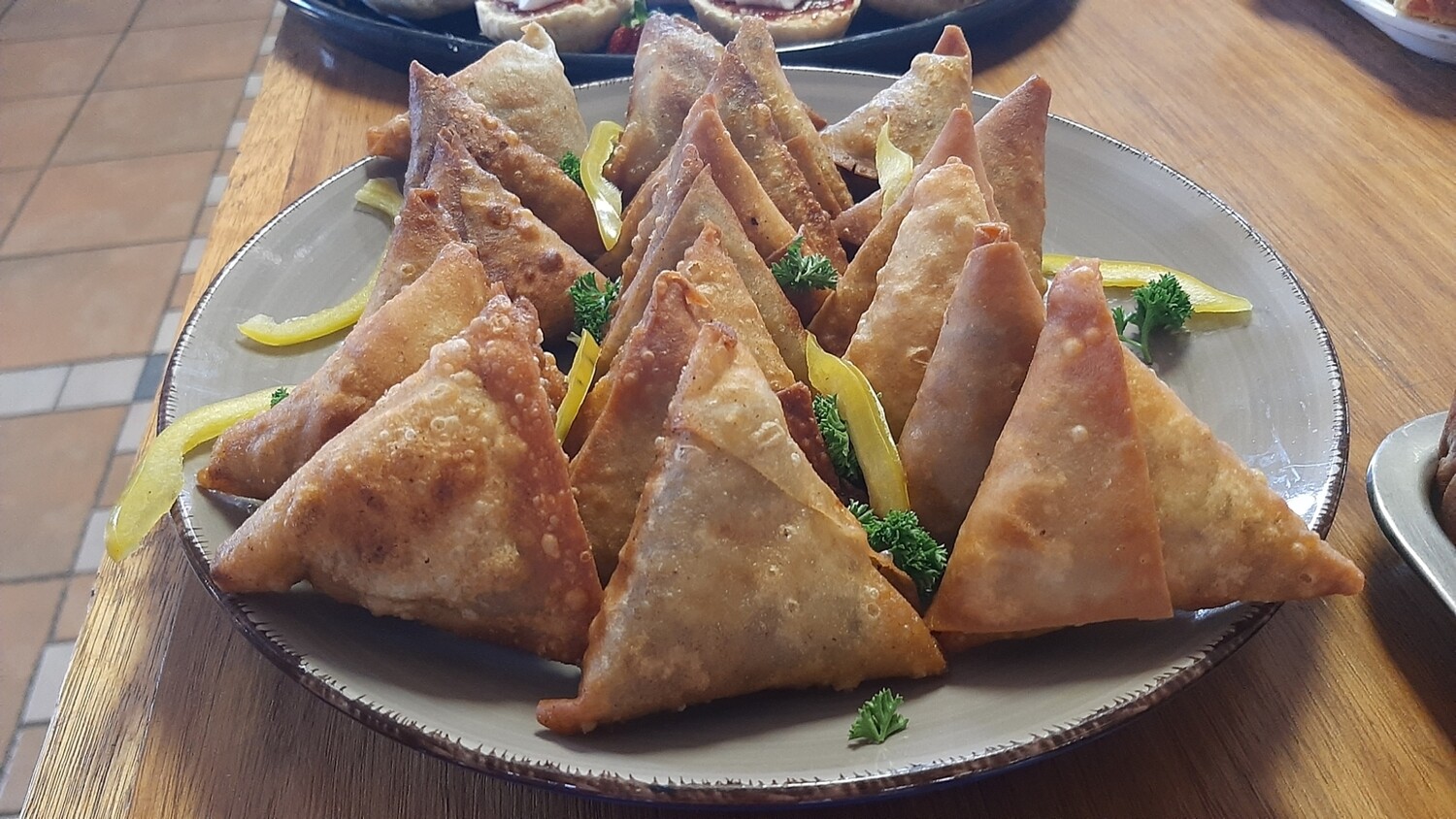 Samoosas x 12 | Store - Beckys