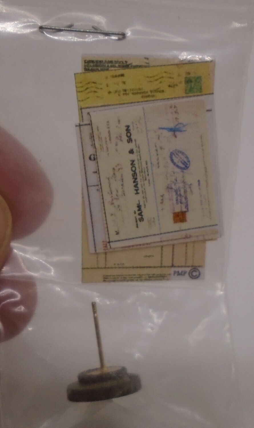 RECEIPT SPIKE AND RECEIPTS