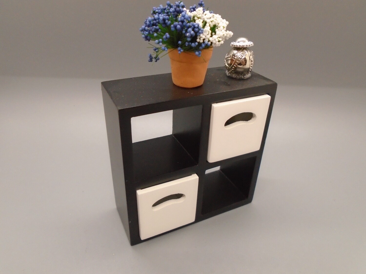 DRESSED BLACK CUBE UNIT