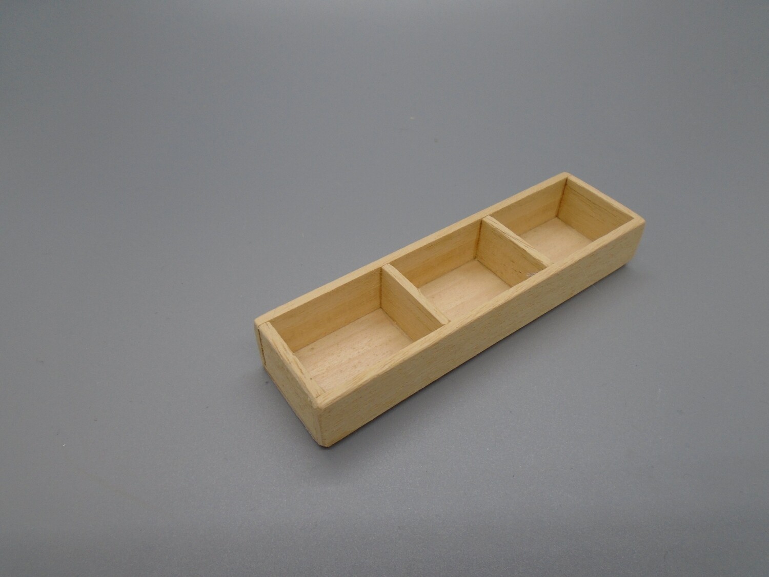 3 COMPARTMENT BOX