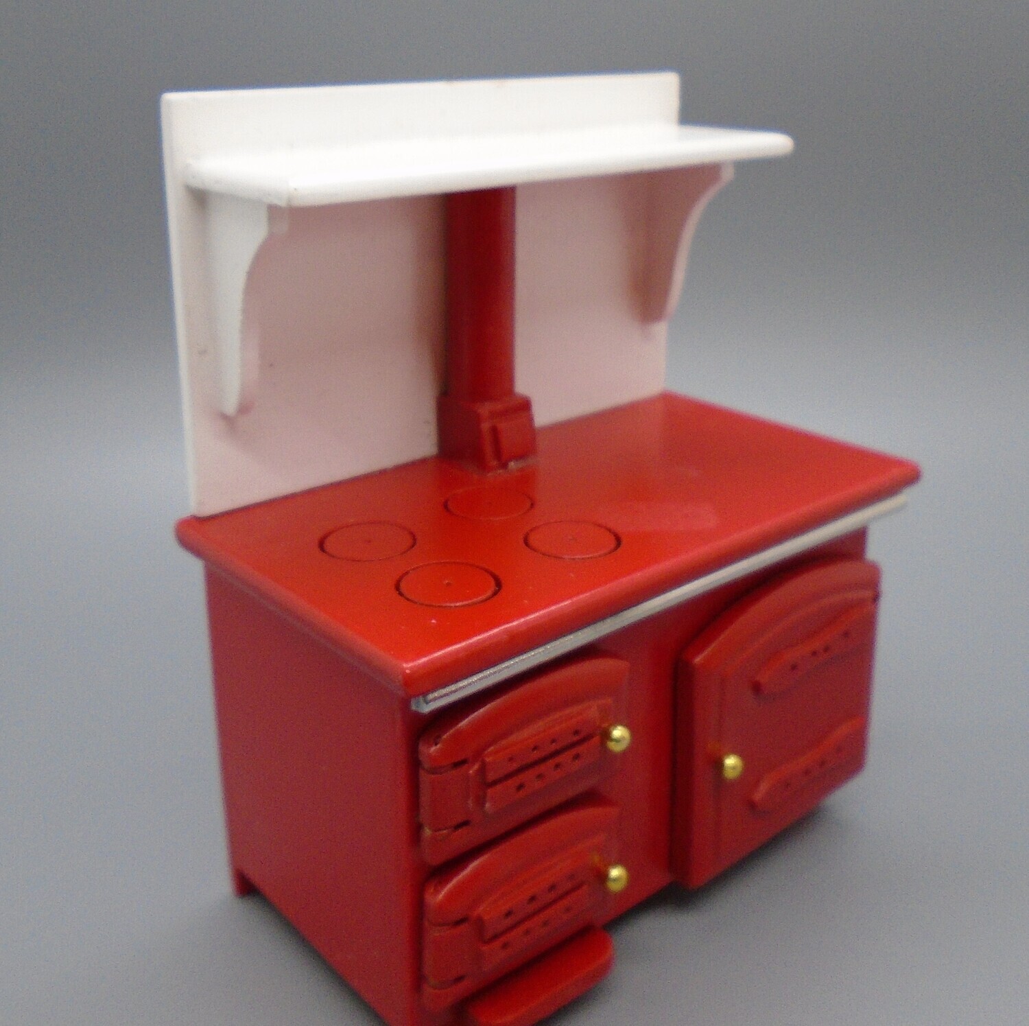 RED VICTORIAN STYLE COOKER/STOVE WITH SHELF
