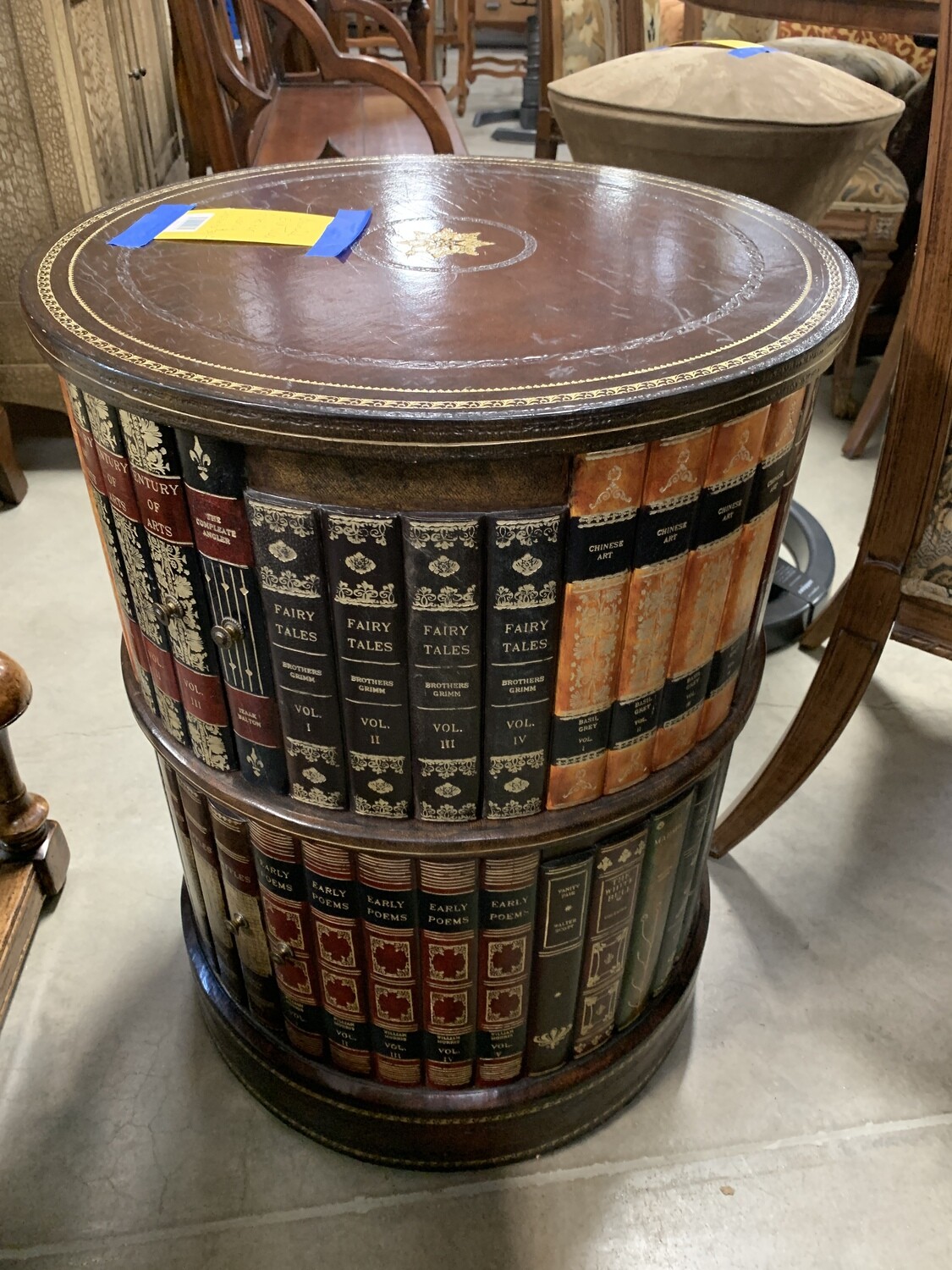 ROUND BOOK END TABLE