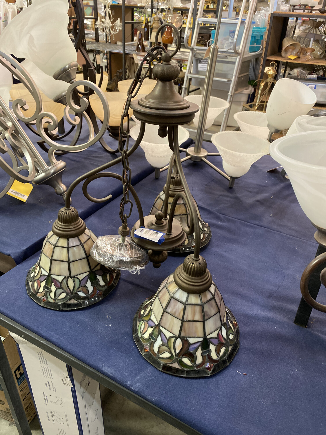 3 bulb light fixture