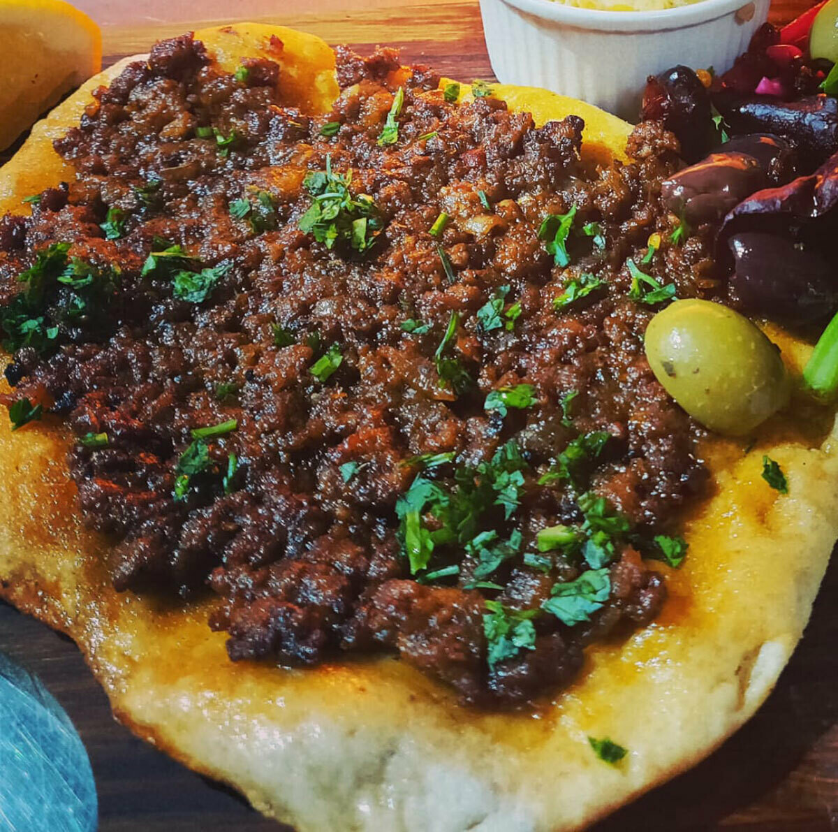 Lahma Bi Ajeen 'Manakeesh' [served hot]