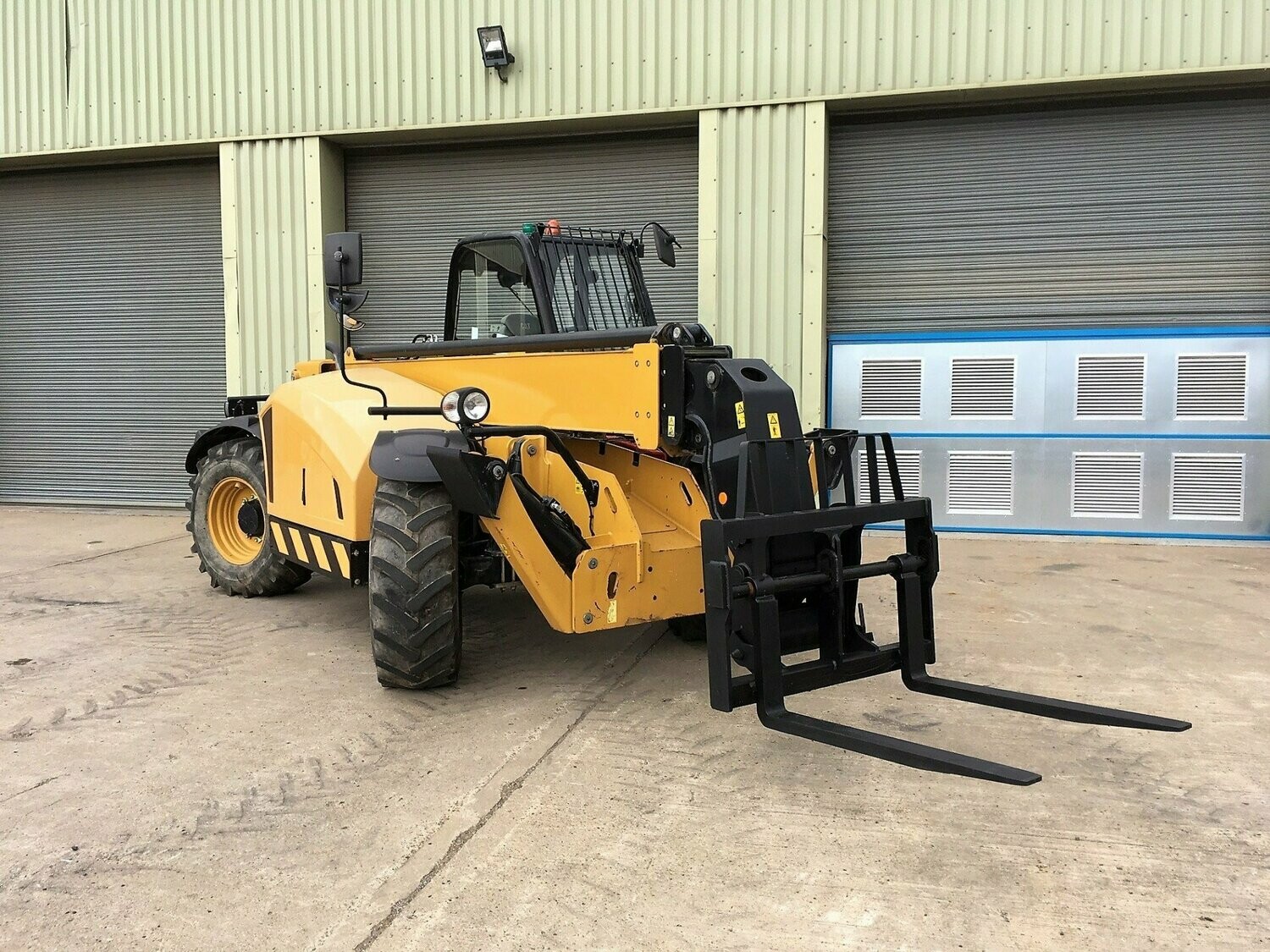 Caterpillar TH414 GC 4x4 Telehandler - £36,500.00 (Ex VAT)
