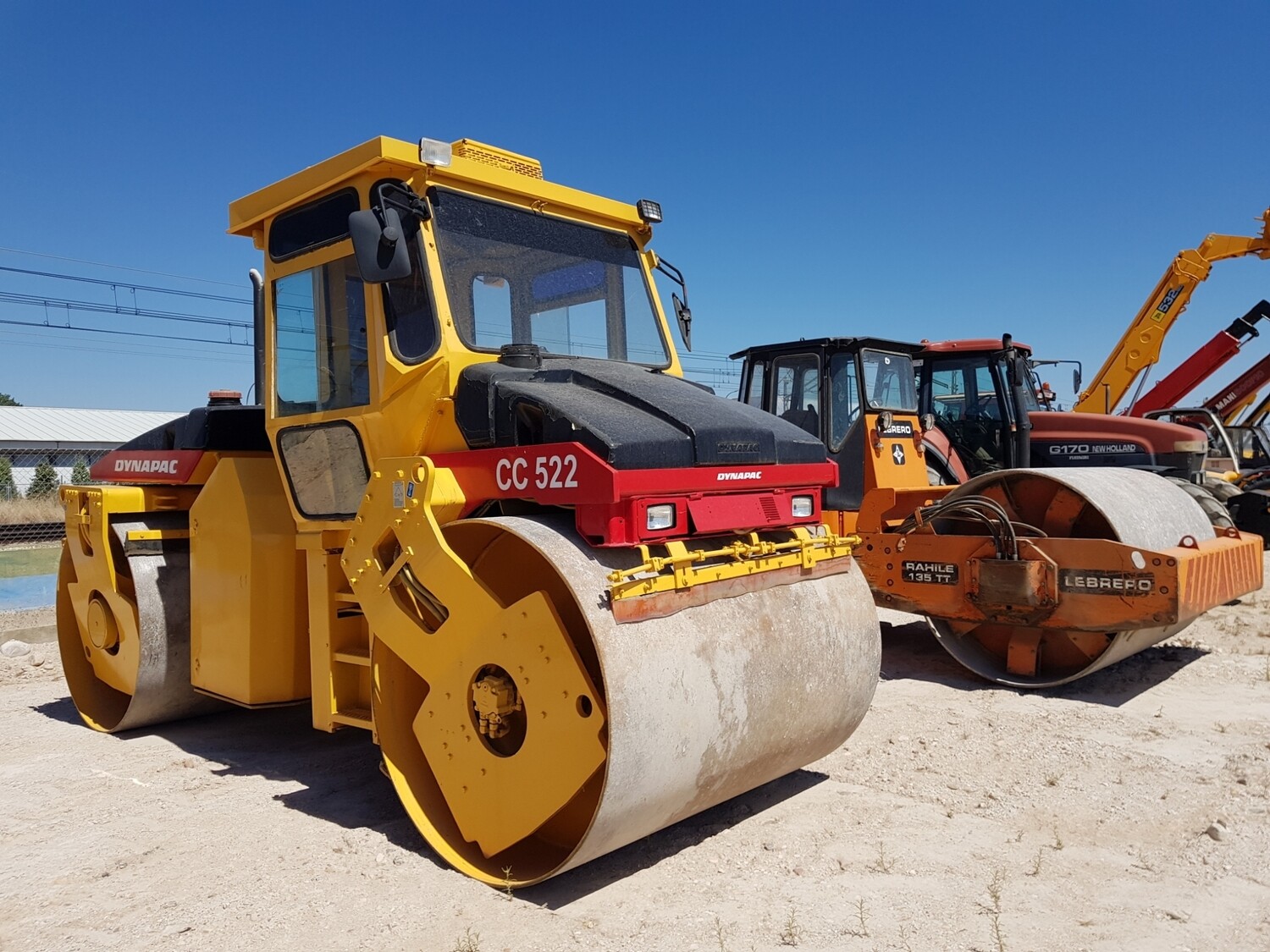 Rodillo compactador DYNAPAC CC522