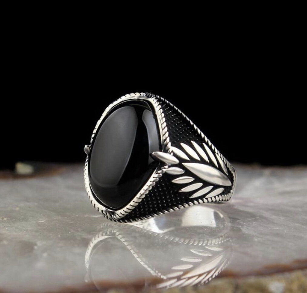 Hand Made pure 925 Silver Sterling Ring with Onyx Stone