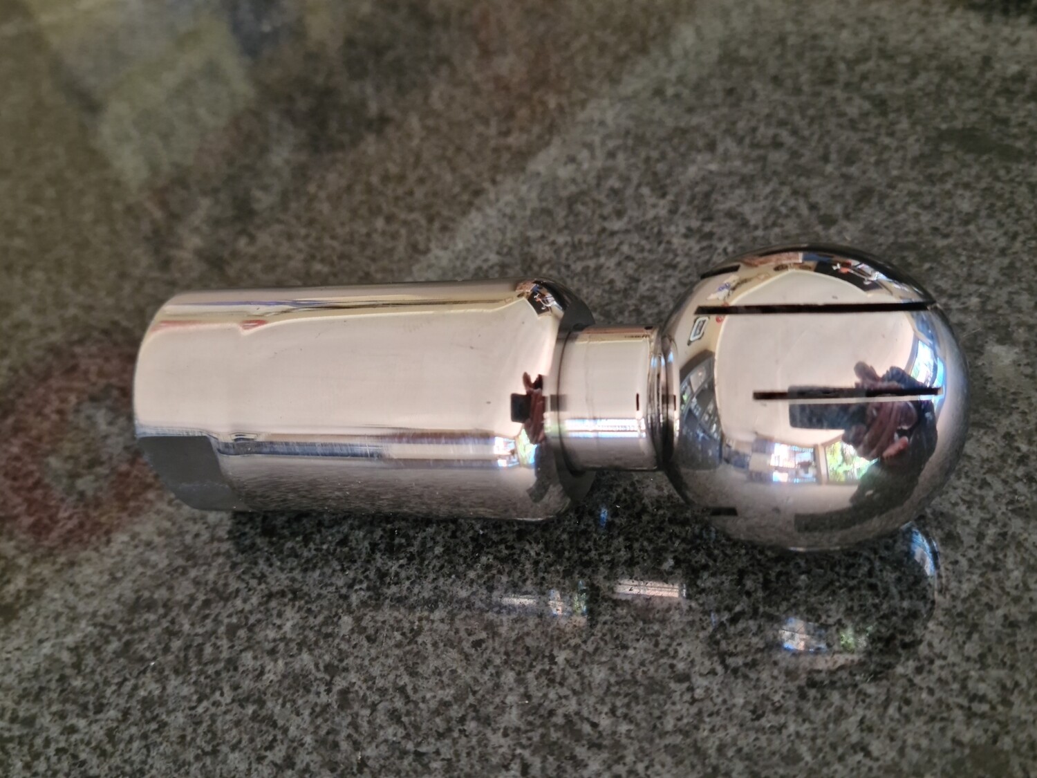 1/2″ Stainless Steel Rotating Spray Ball