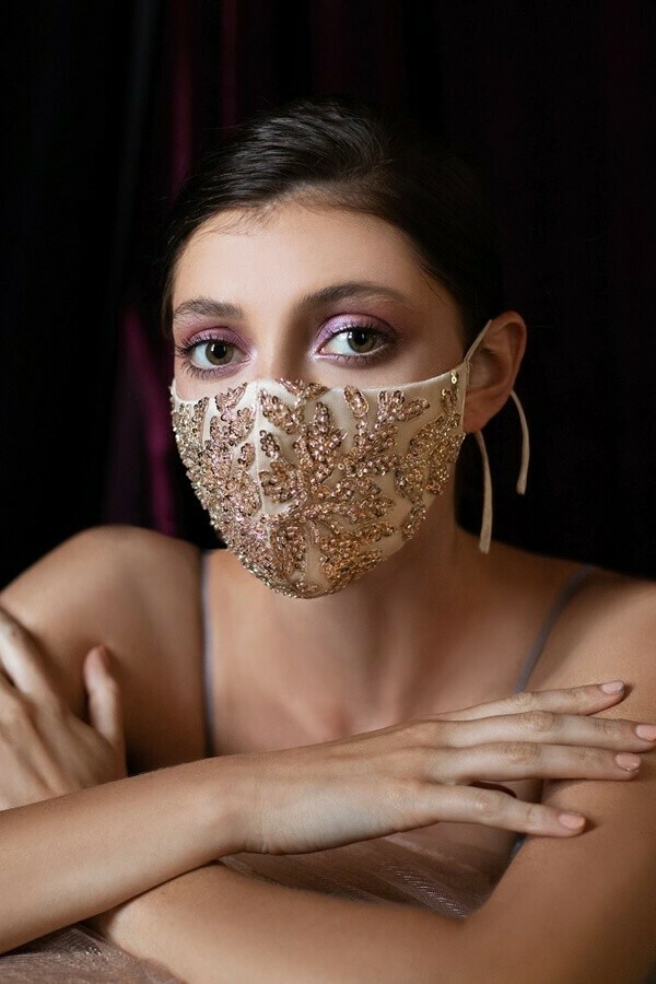 EMBELLISHED CINDERELLA FACE MASK