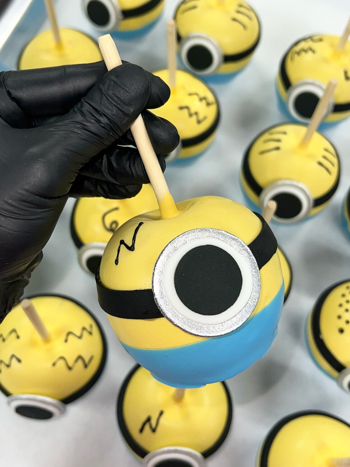 Minion Apple - PRE-ORDER