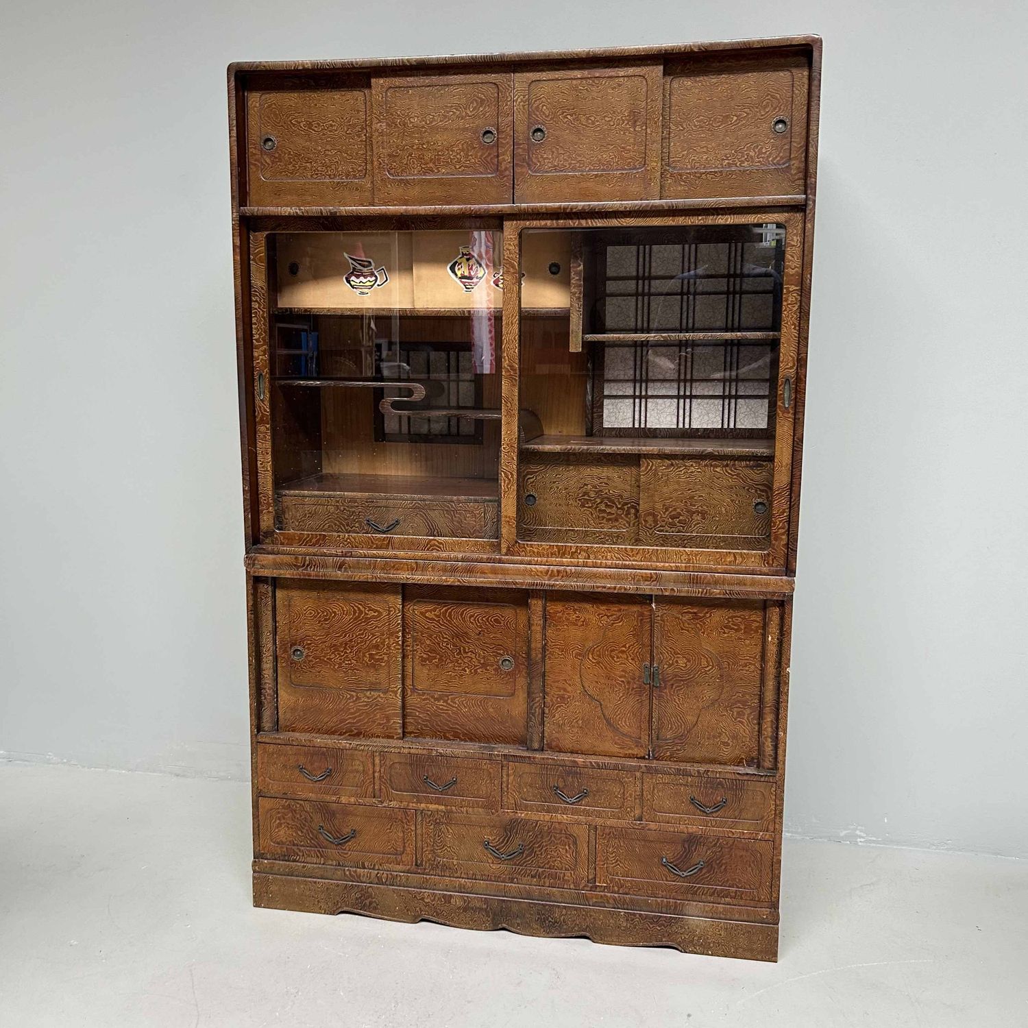 Japanese Antique Store Antwerp Decoration & Interior – Black Market ...