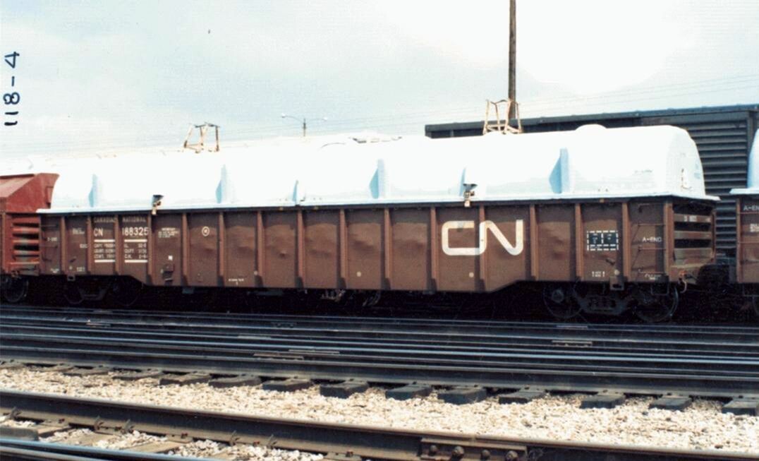 Z Scale 52' 6" Gondola CN Style #1 Ecofab Cover