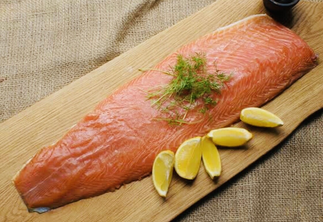 Norwegian Salmon Side Raw (+-1 .3Kg)