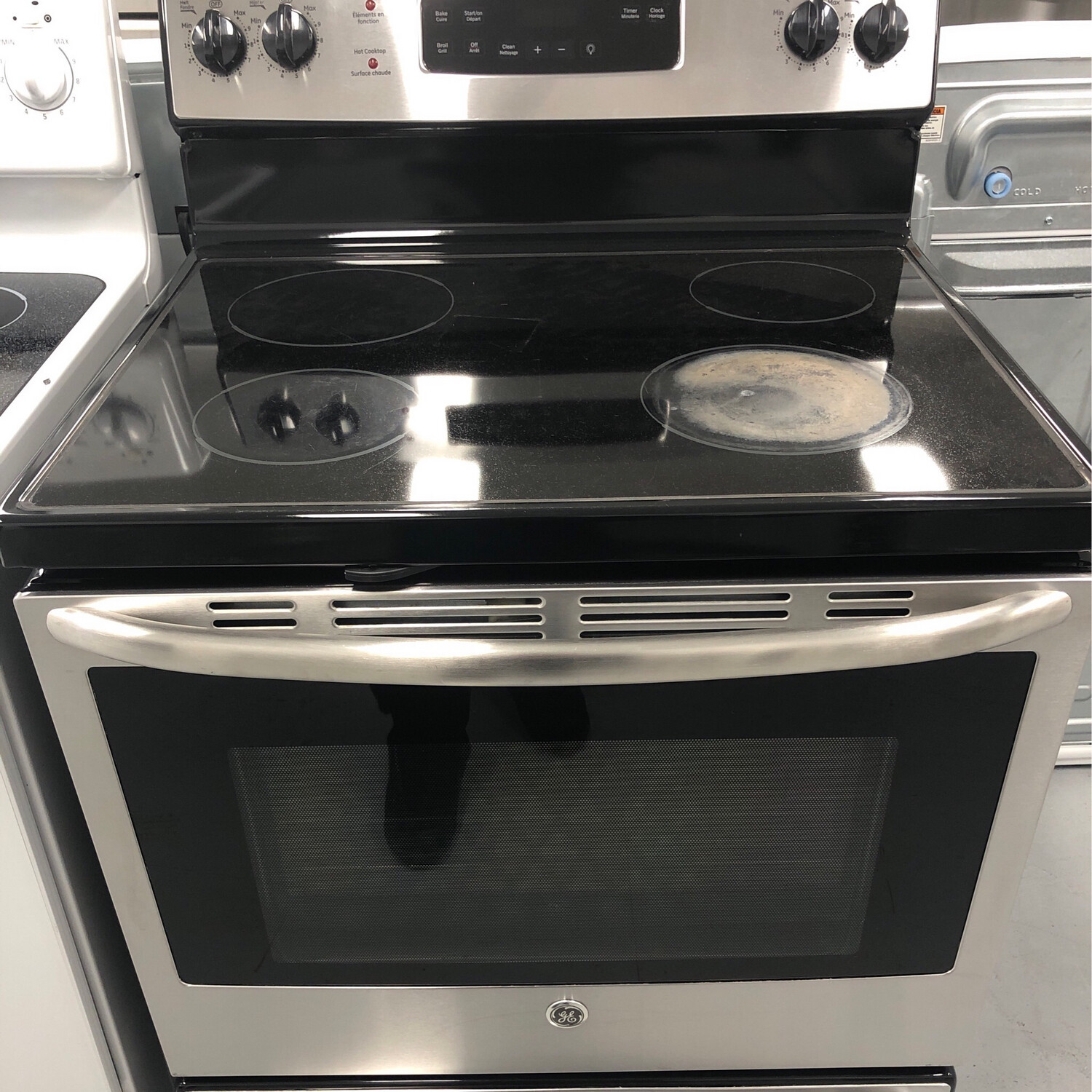 GE Self Clean, Glass-Top Range