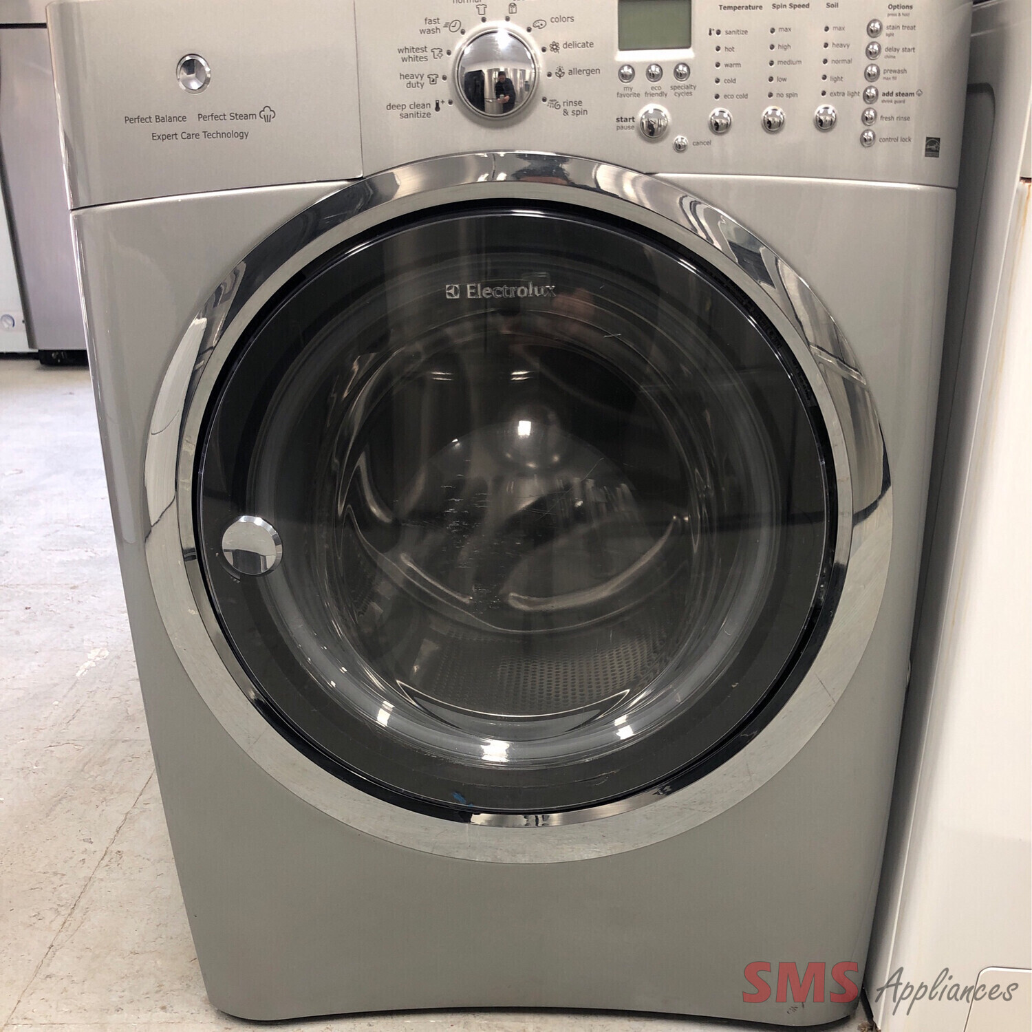 Electrolux Front-Load Washer EIFLS60LSS1