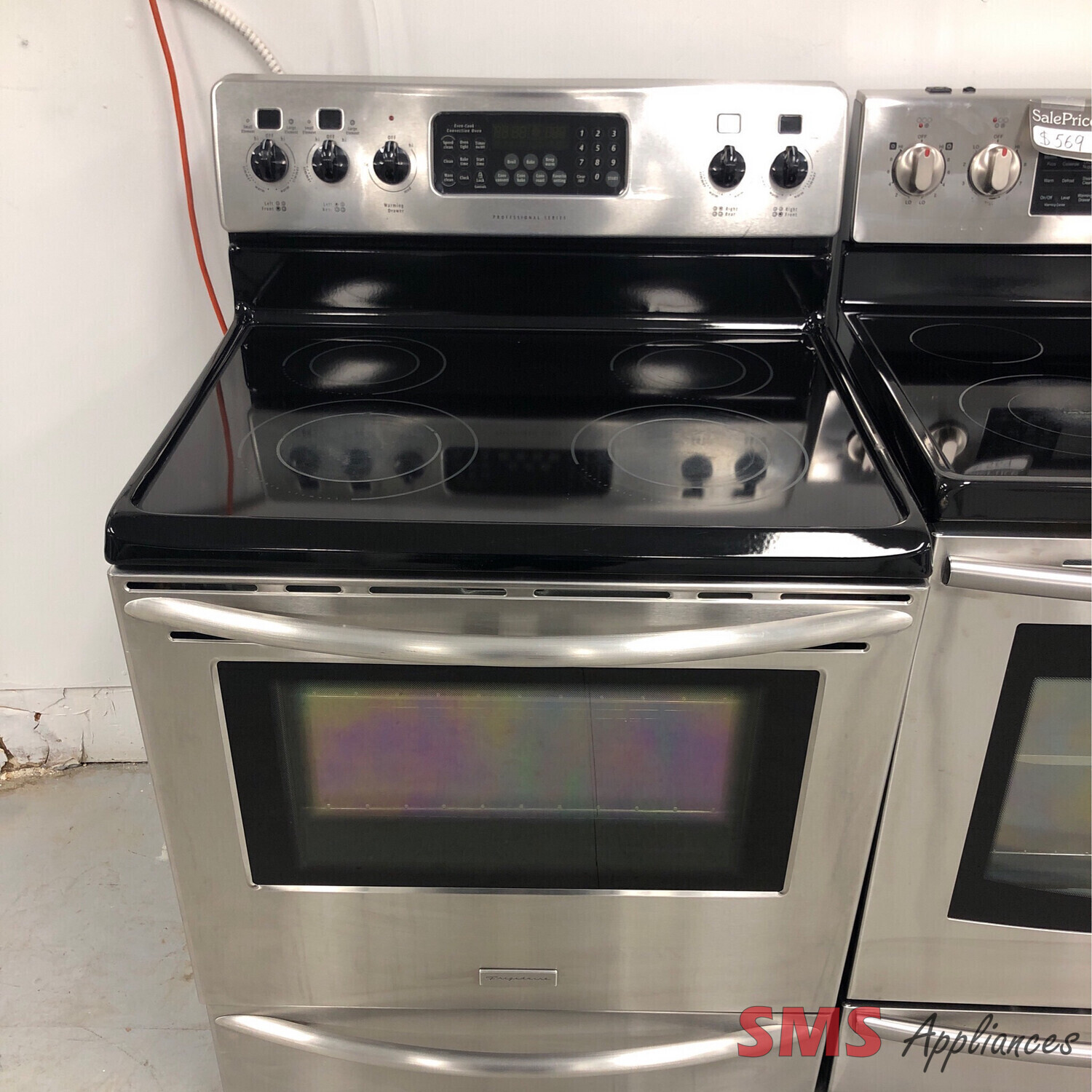 Frigidaire 30'' Freestanding Glass-Top Range