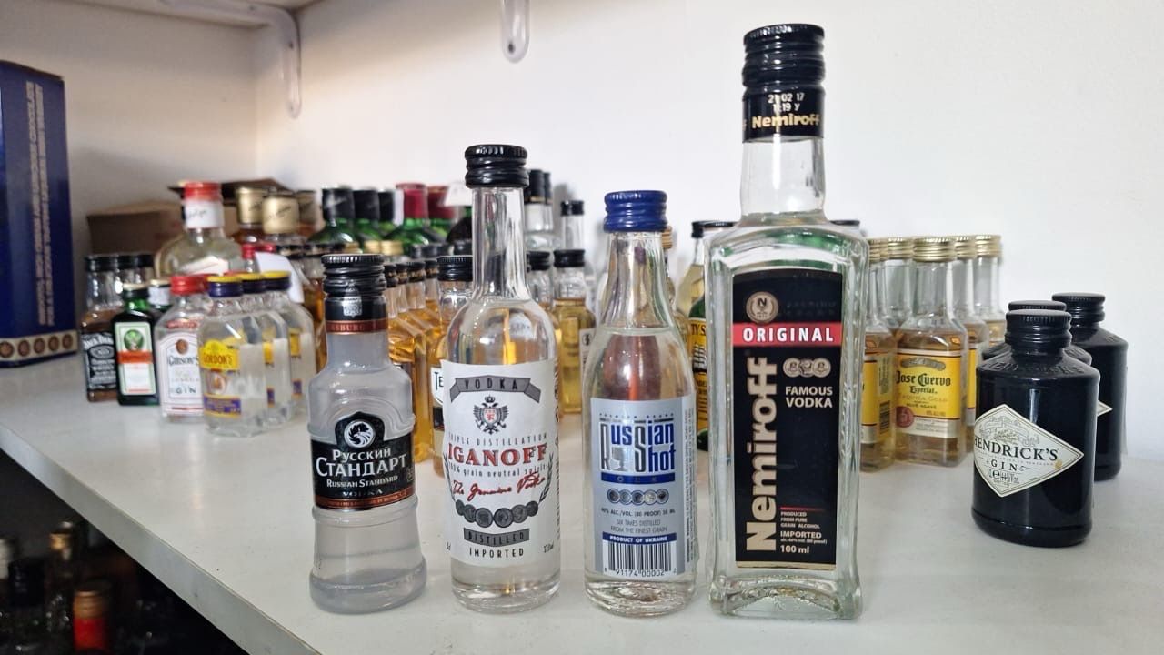Russian Standard 5cl, Iganoff Vodka 5cl, Russian Shot Vodka 5cl ...