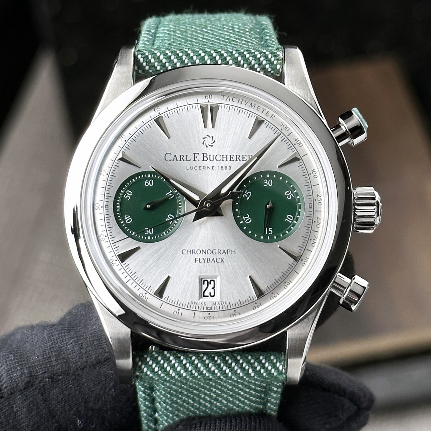 Carl F. Bucherer Manero Flyback Green UNWORN 10/2022 Steel Chronograph