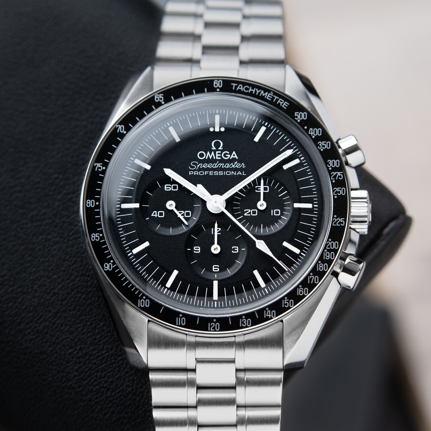 Omega Speedmaster Professional Moonwatch 3861 Hesalite Black ...