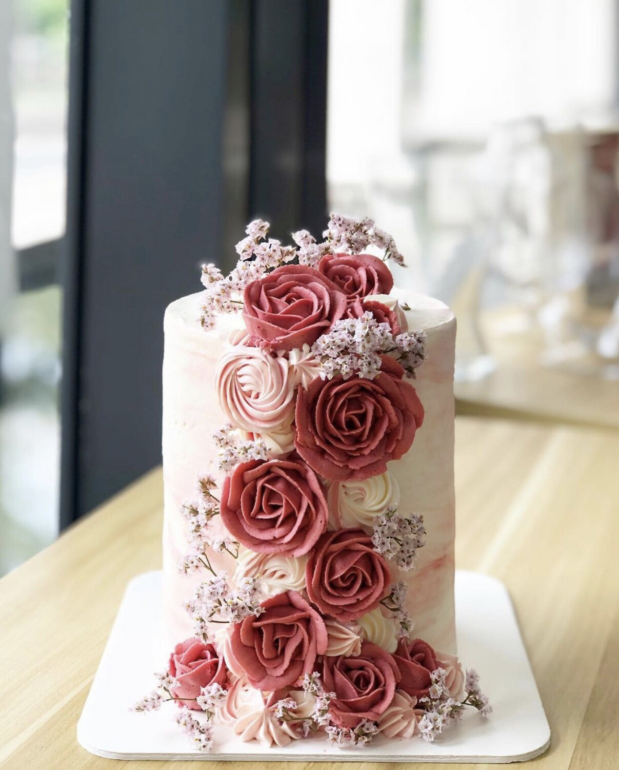 Buttercream Rose Flow Cake