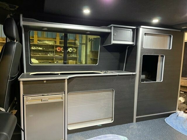 VW TRANSPORTER T5 T6 SWB KITCHEN