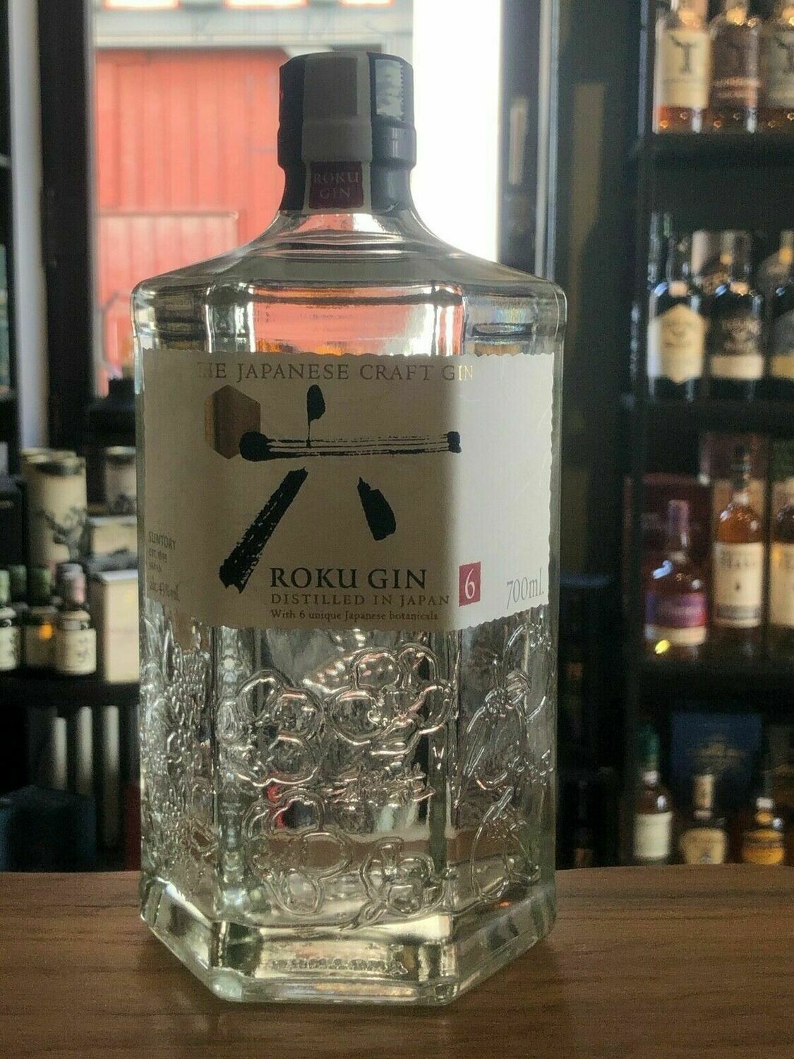Roku Japanese Craft Gin mit 0,7L und 43%