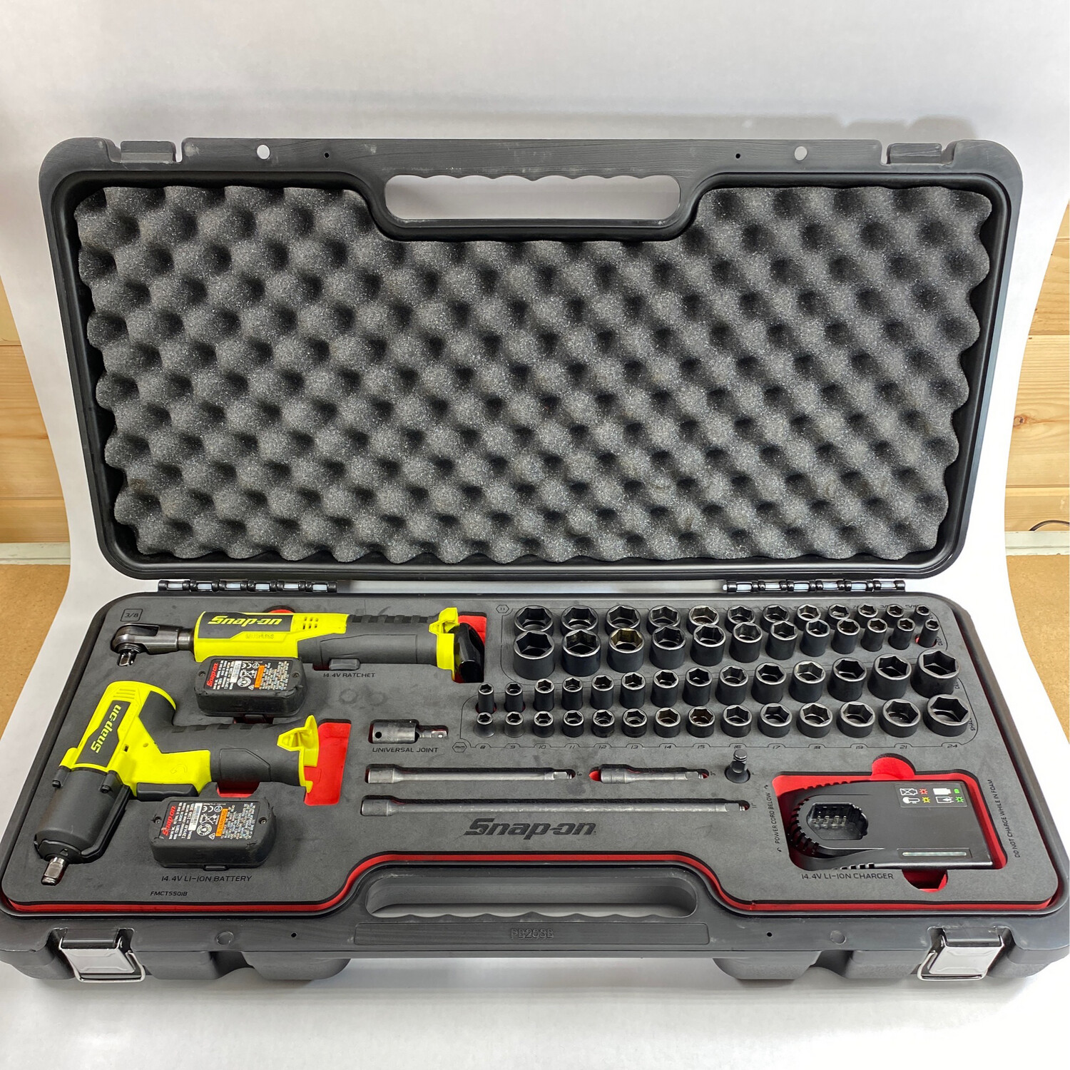 Snap On 62 Pc. 3/8” Drive Cordless Impact To Go Foam Kit (HV ...