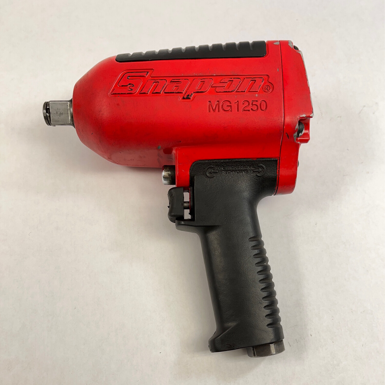 Snap On 3/4" Drive Heavy-Duty Air Impact Wrench, MG1250 - Shop - Tool ...