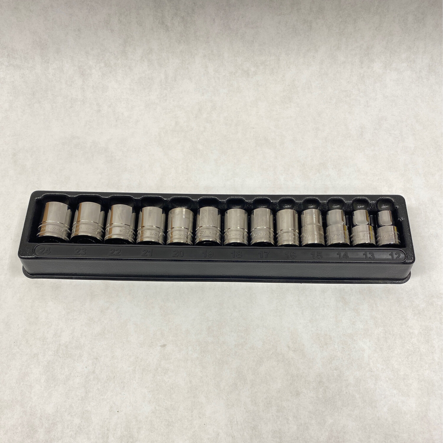 Snap On 13 pc 1/2" Drive 6-Point Metric Flank Drive Shallow Socket Set ...